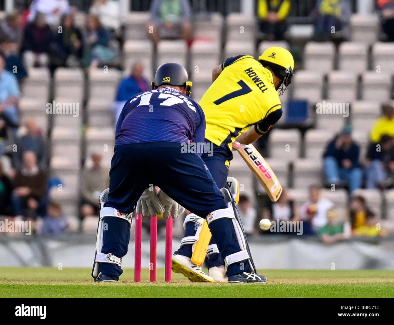 Southampton, UK. 30th May, 2025. Benny Howell of Hampshire during the ...