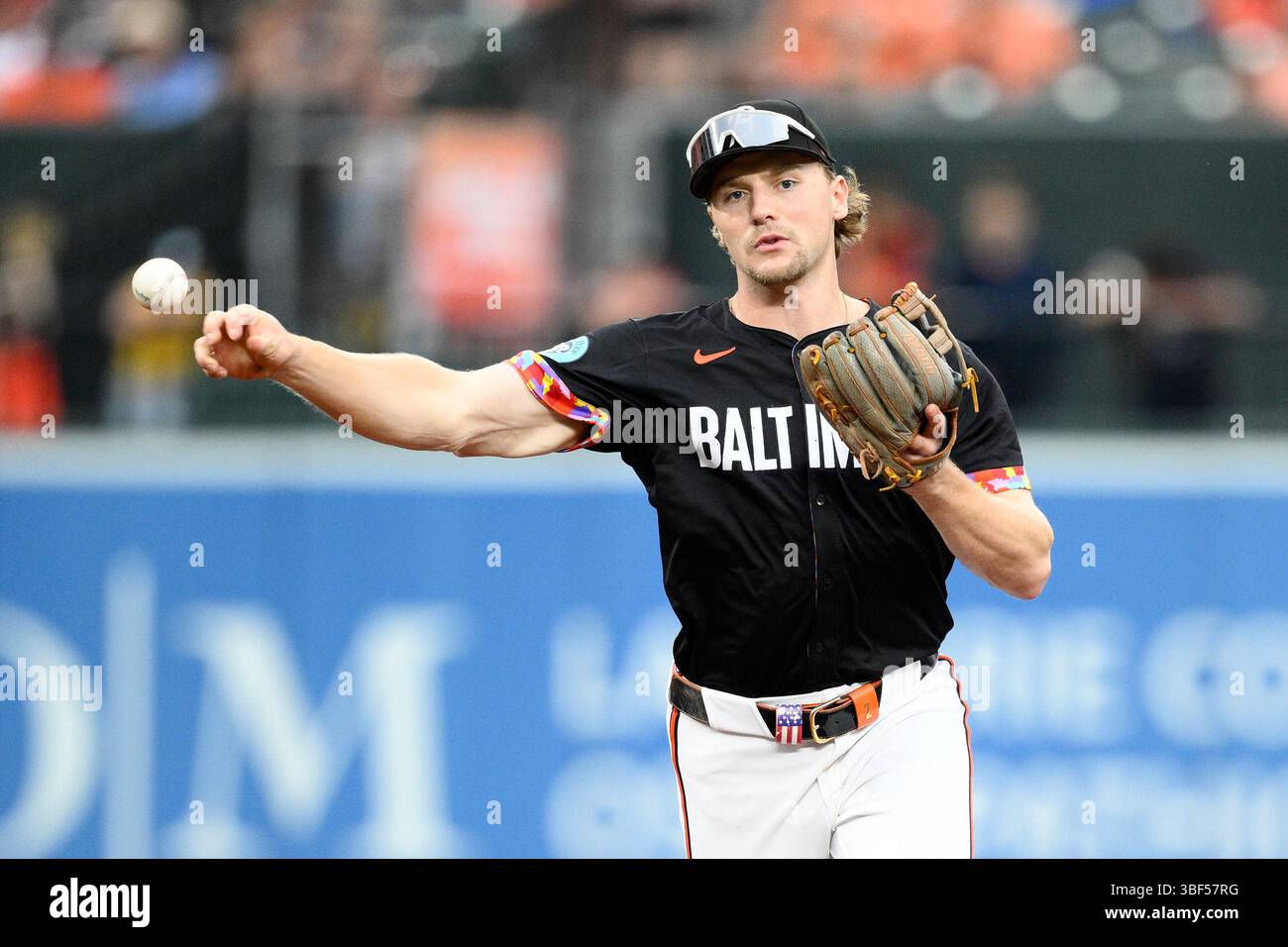 Baltimore Orioles shortstop Gunnar Henderson throws to first base to ...