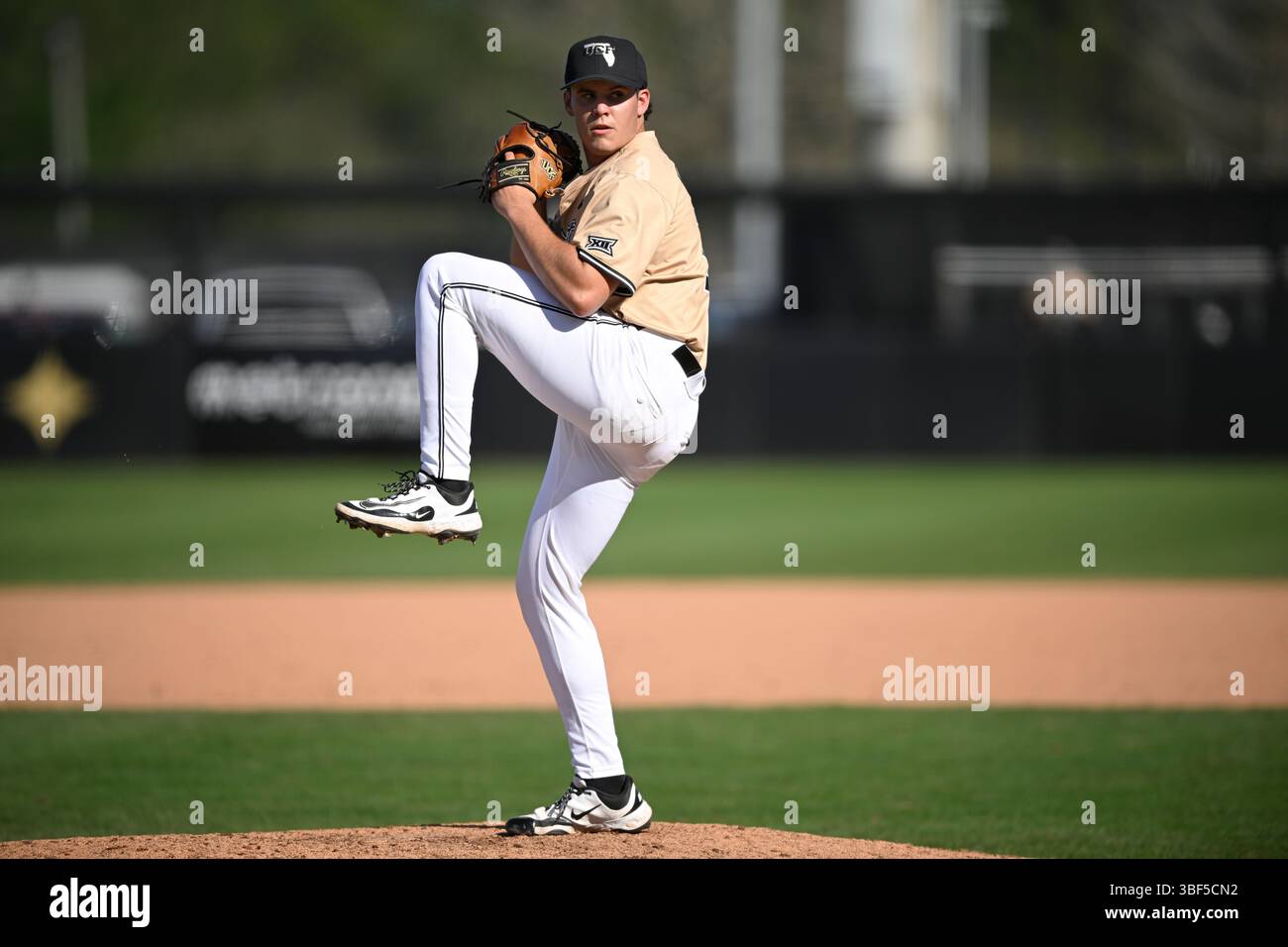 Central Florida pitcher Isaac Williams (37) throws during an NCAA ...