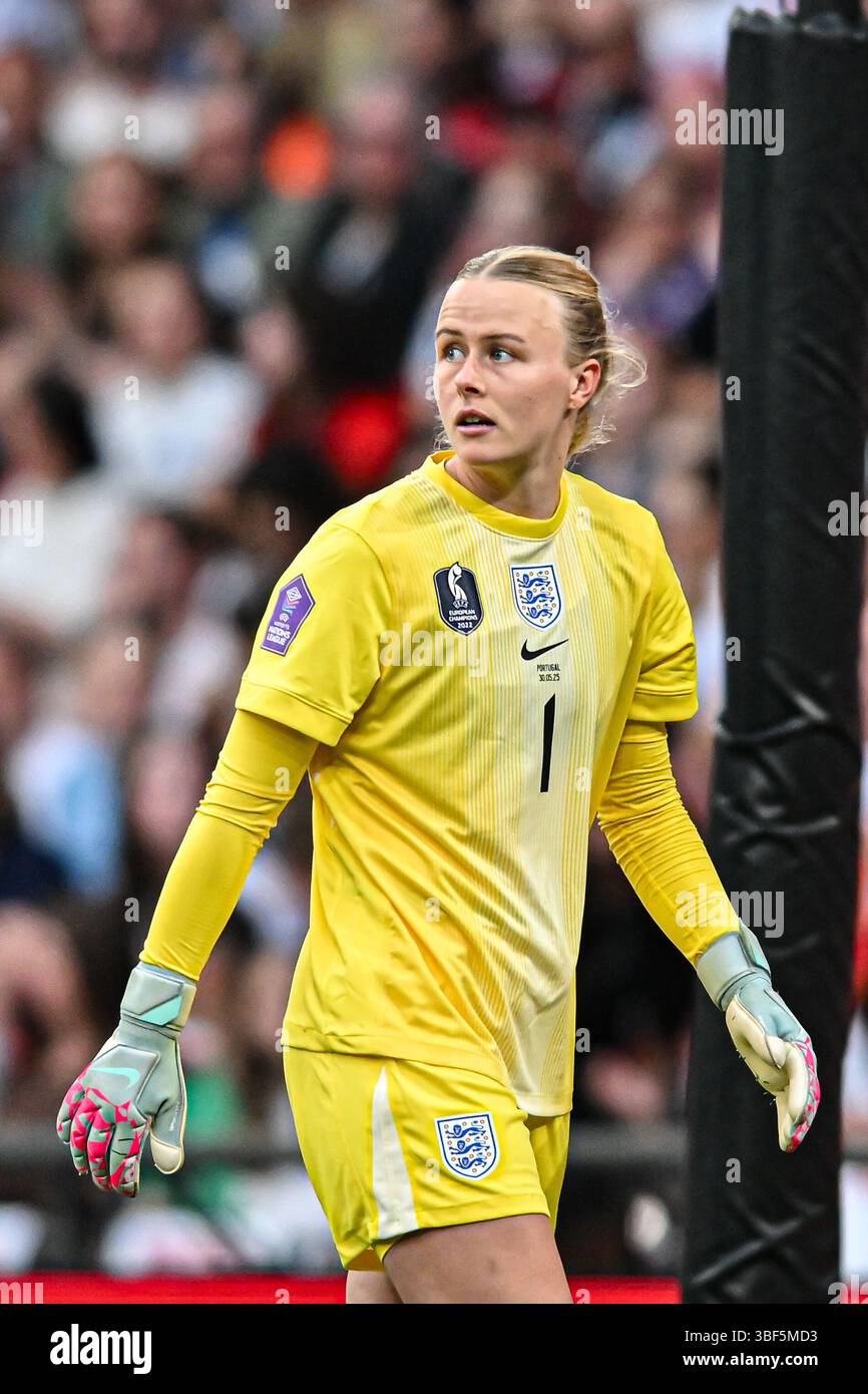 Goalkeeper Hannah Hampton (1 England) in action during the UEFA Women's ...