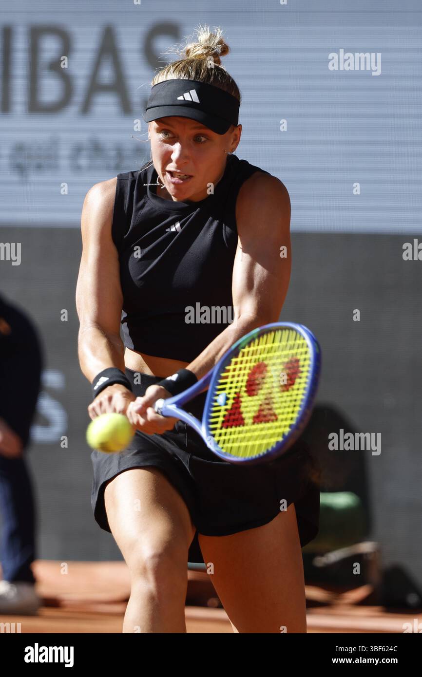 Yuliia Starodubtseva of Ukraine during day 6 of Roland-Garros 2025 ...