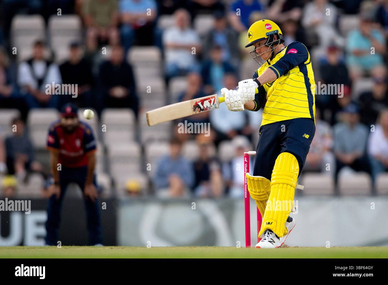 Southampton, UK, 30 May 2025. Tom Prest of Hampshire Hawks batting ...