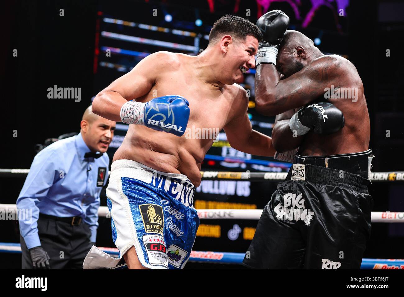 May 30, 2025: (L-R) Heavyweight Federico Pacheco Jr. punches Calvin ...