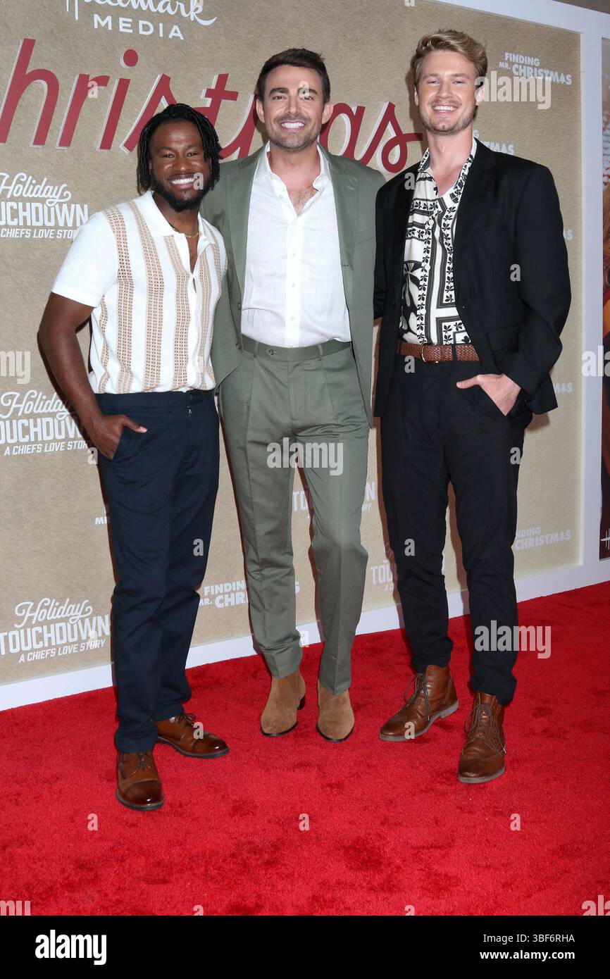 LOS ANGELES - MAY 29: Elijah Malcomb, Jonathan Bennett, Hayden Maher at ...