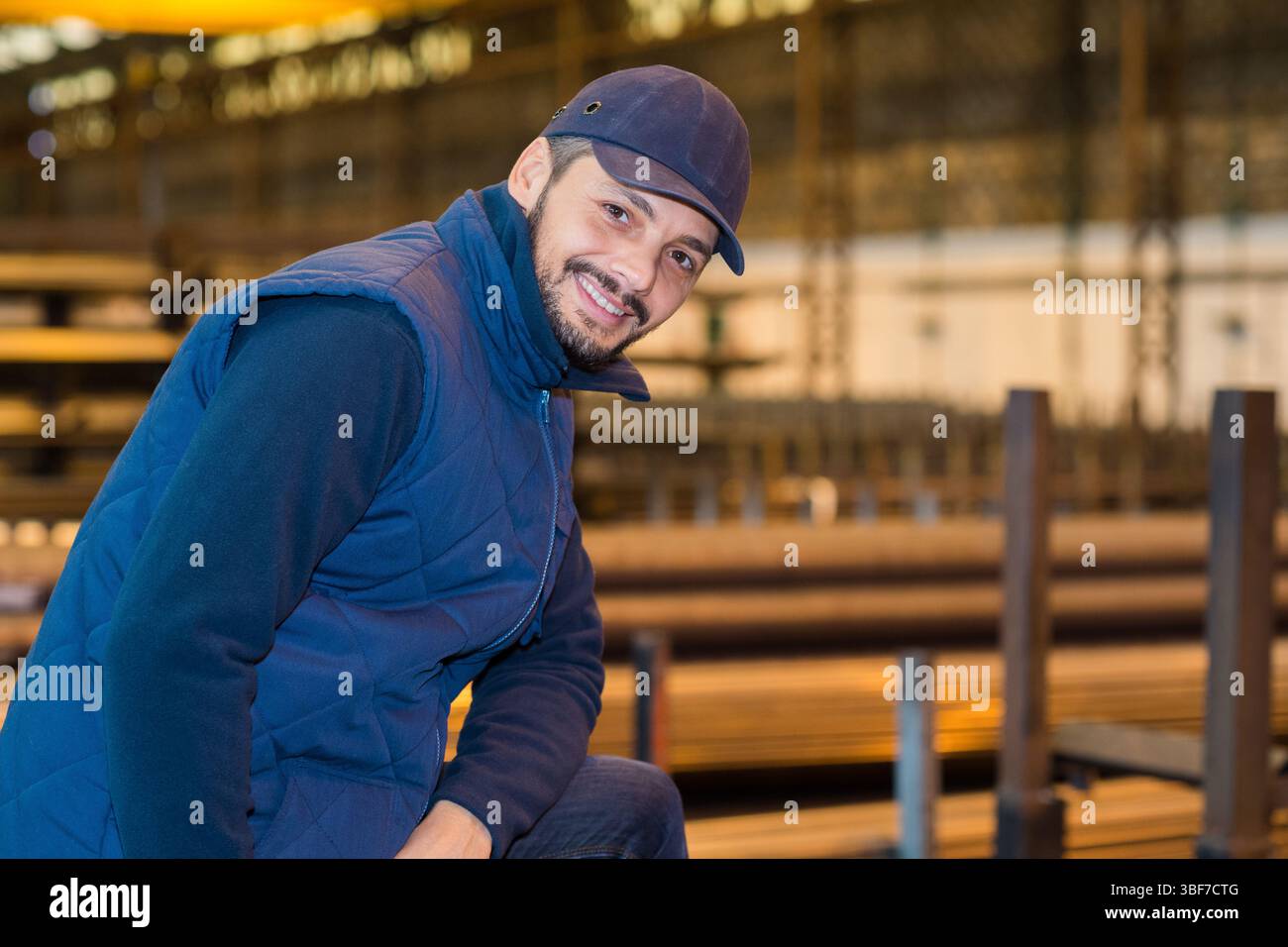 Middle aged foreman tablet hi-res stock photography and images - Alamy