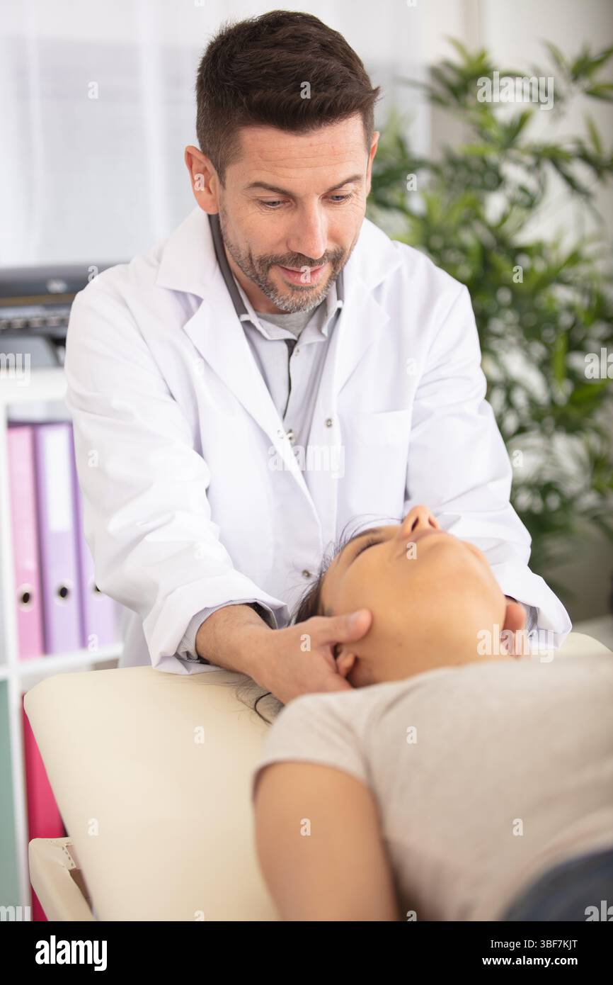 a modern rehabilitation physiotherapy worker Stock Photo - Alamy