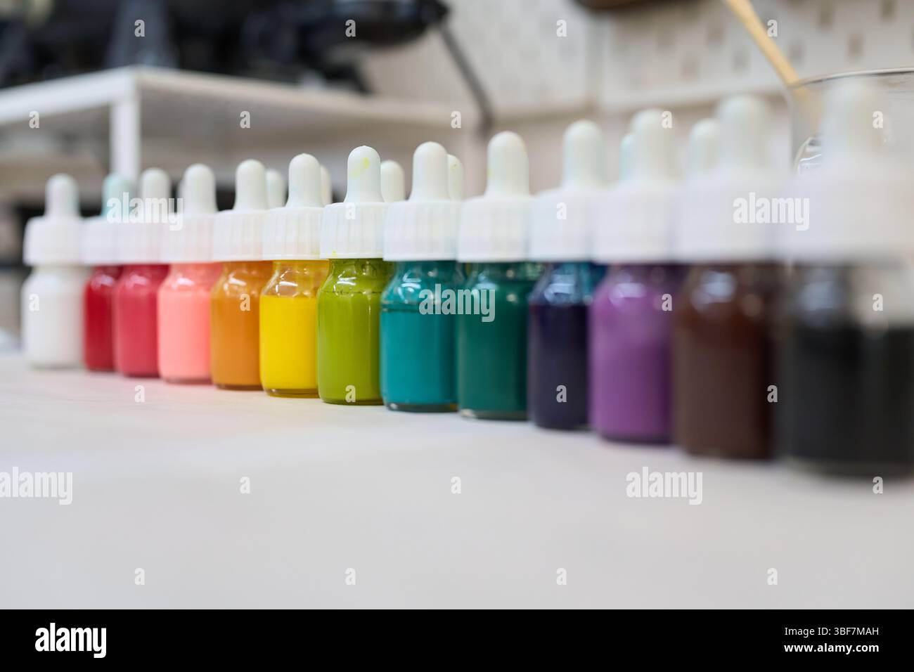 Dropper bottles on craft hi-res stock photography and images - Alamy