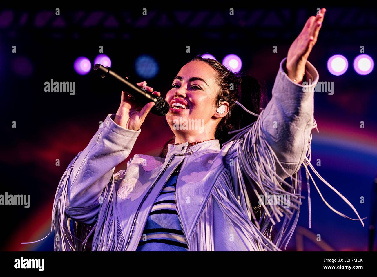 Jelling, Denmark. 30th May, 2025. The Danish singer and songwriter Aura ...
