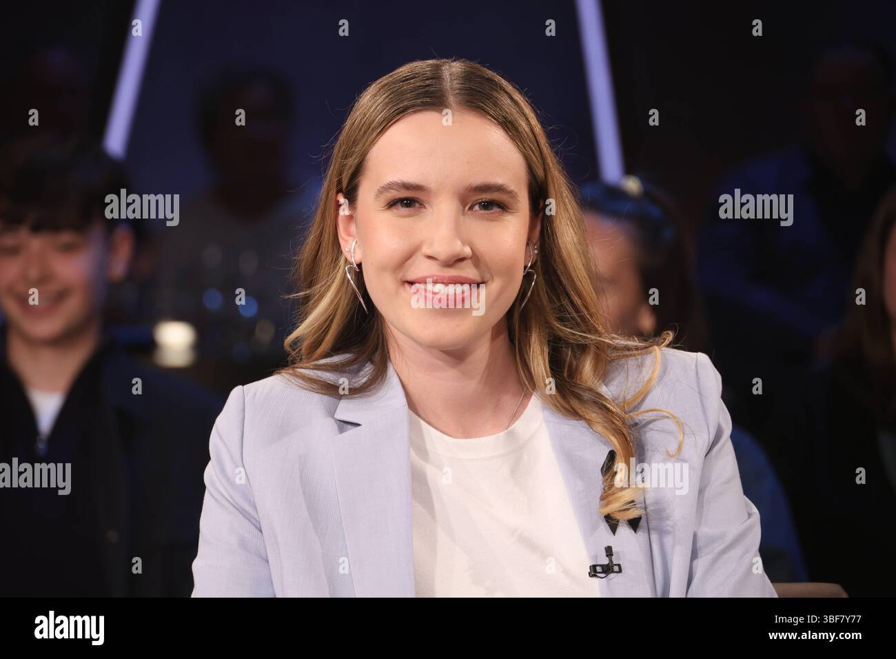 Valentina Busik, Ärztin und Miss Germany 2025, zu Gast in der NDR Talk ...