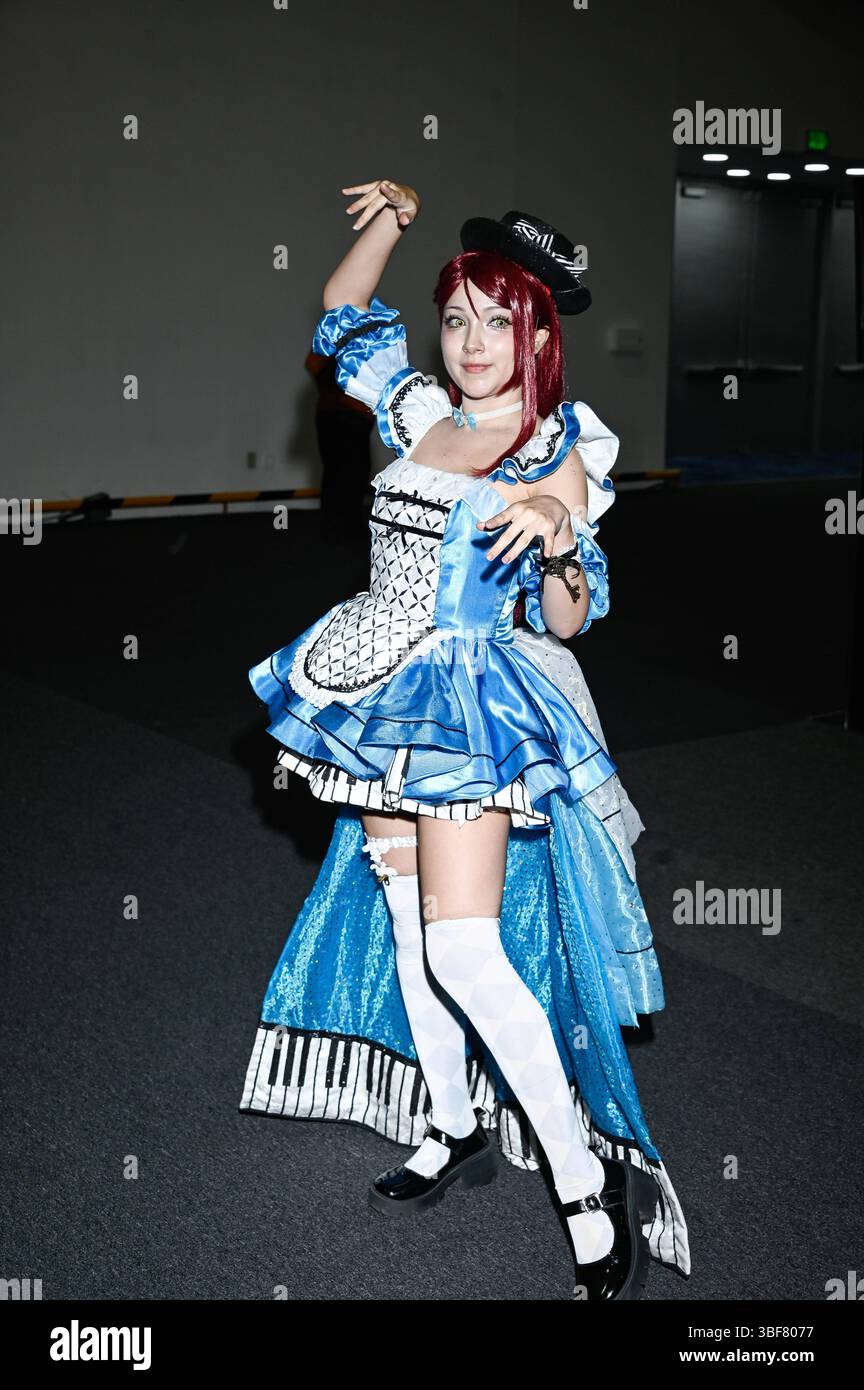 Comic Con Experience Mexico 2025 CCXP - Day 1 A cosplay poses during ...