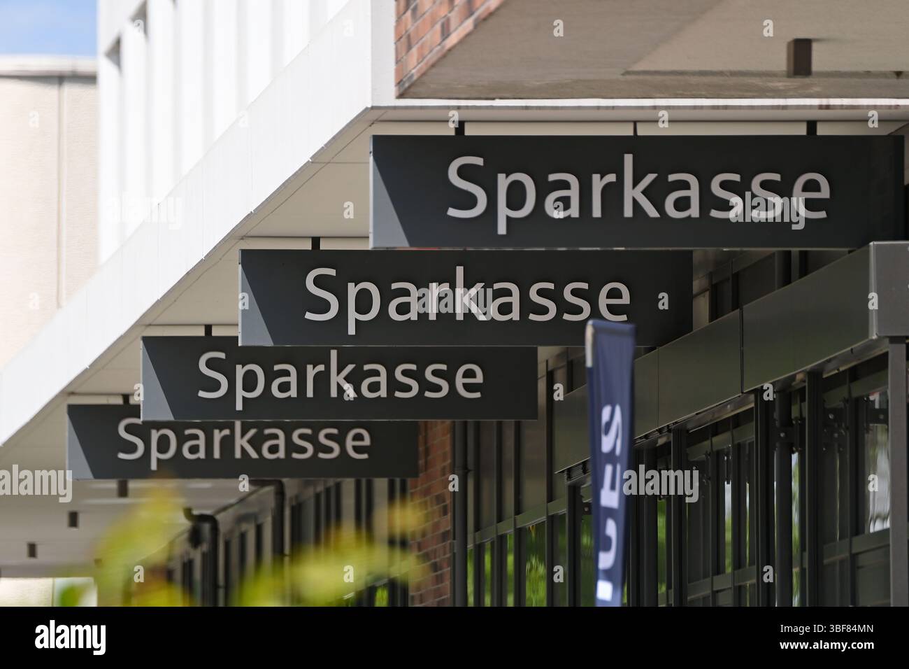 Erlangen, Deutschland. 30th May, 2025. Sign, logo at a Sparkasse branch ...