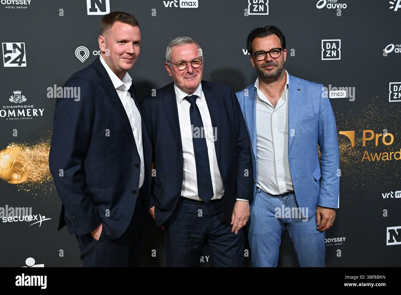 Maarten Dedobbeleer , Leo Van Der Elst - Football Manager Club YLA ...