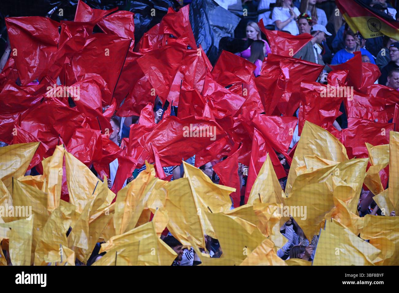 Germany fans, feature, symbolic photo, border motif, flags, UEFA Women ...