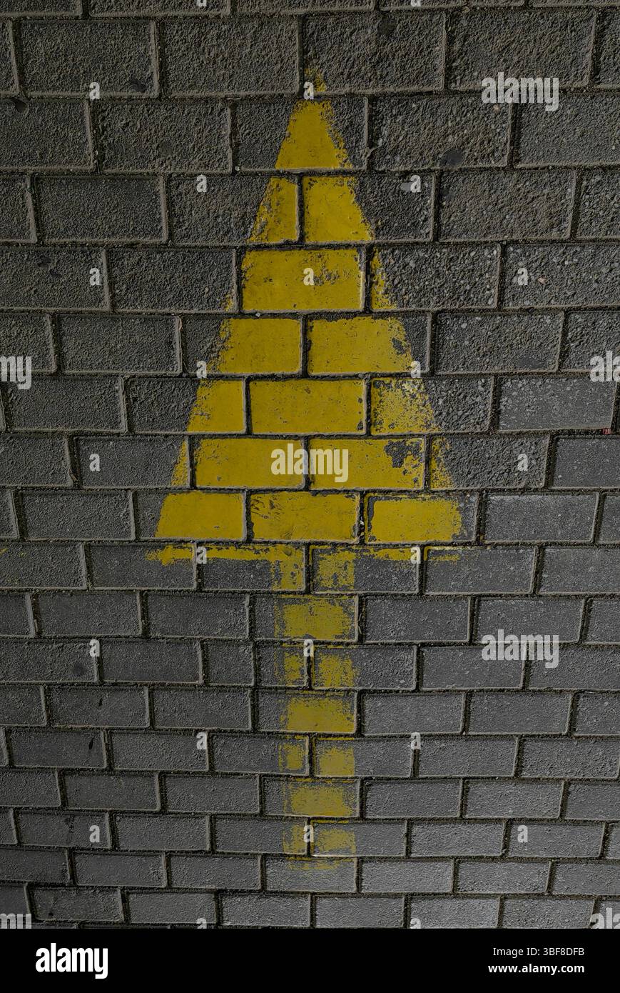 Directional cue hi-res stock photography and images - Alamy