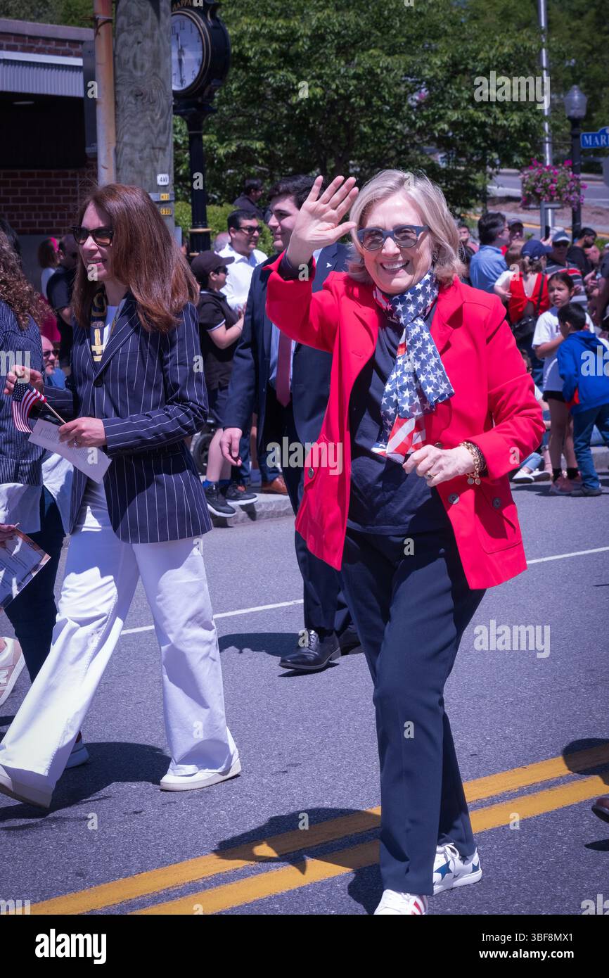 Hillary clinton sunglasses hi-res stock photography and images - Alamy