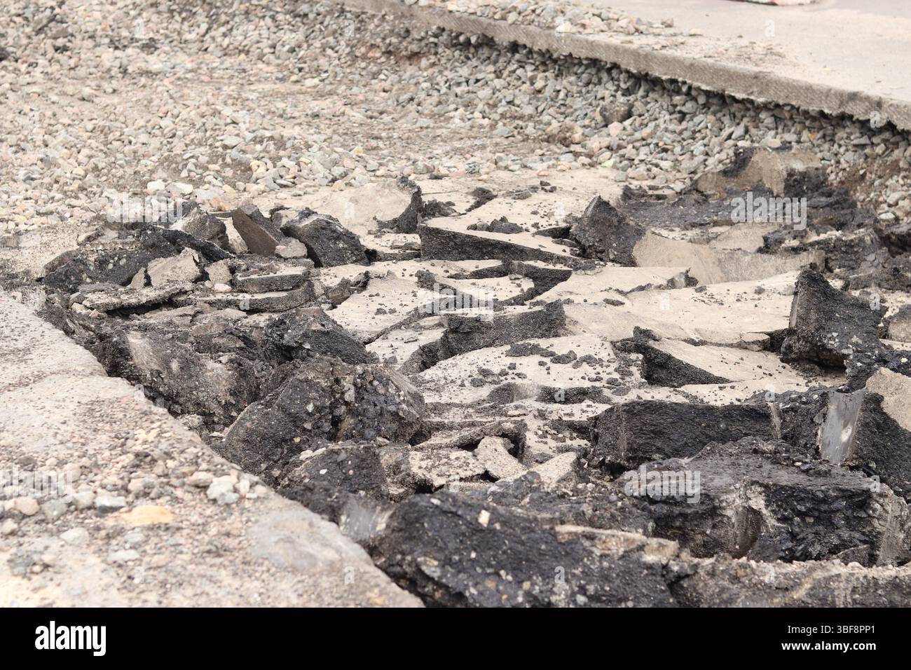 Asphalt broken large pieces hi-res stock photography and images - Alamy