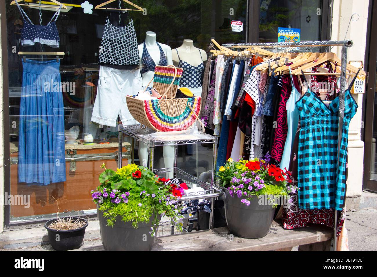 Outdoor dress rack Stock Photo - Alamy