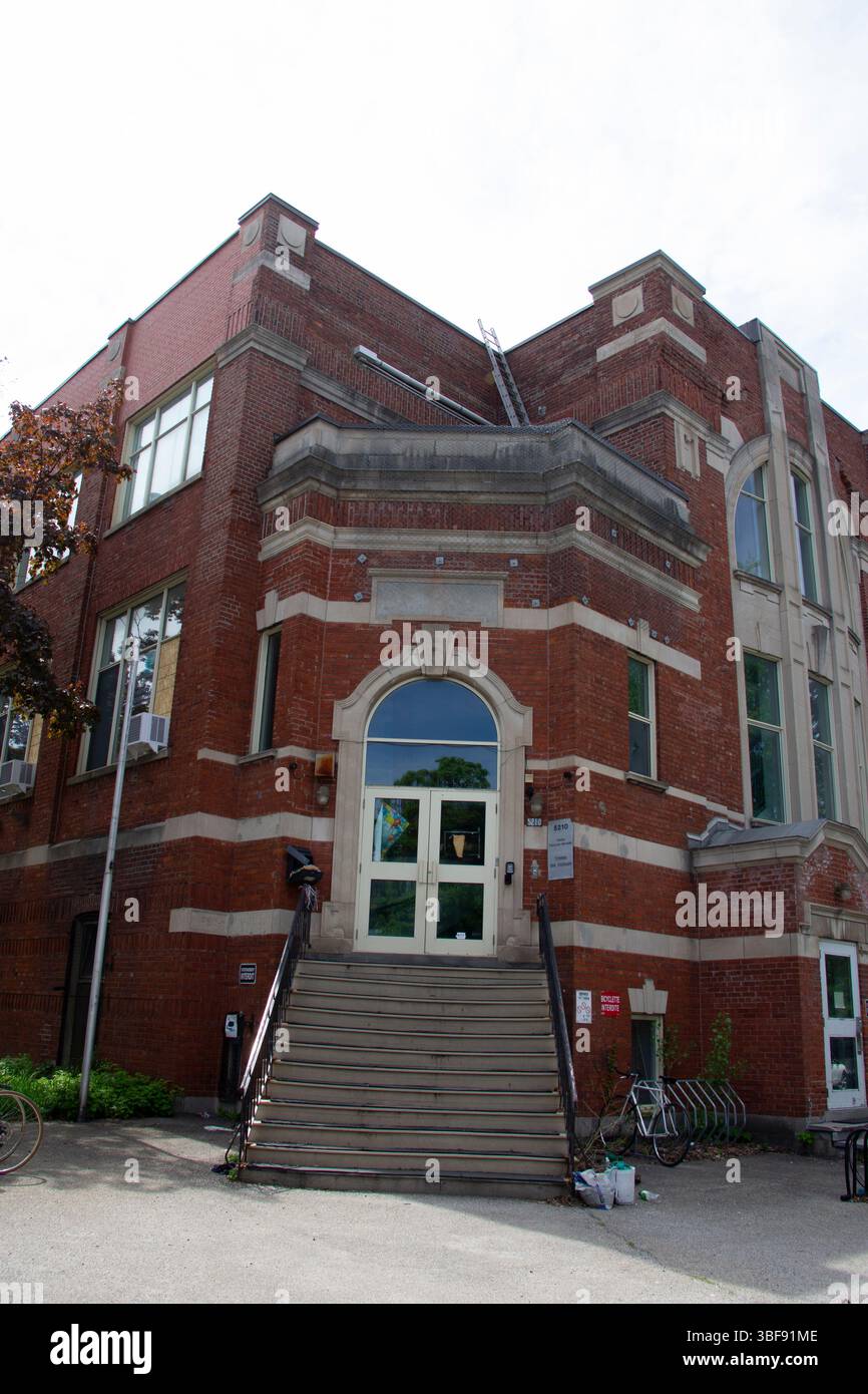 Old school building in Montreal Stock Photo - Alamy