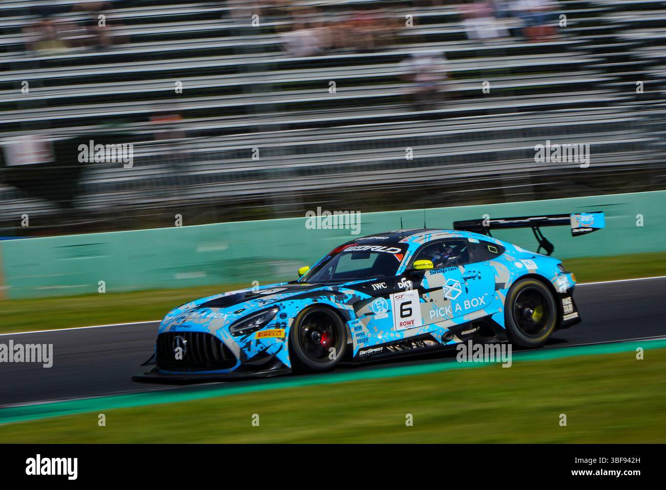 Tanart SATHIENTHIRAKUL, Aaron WALKER and Colin CARESANI driving the (#6 ...