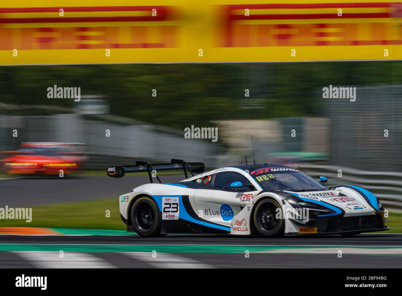 Reece BARR, Tommy FOSTER and Alex BUNCOMBE driving the (#23) McLaren ...