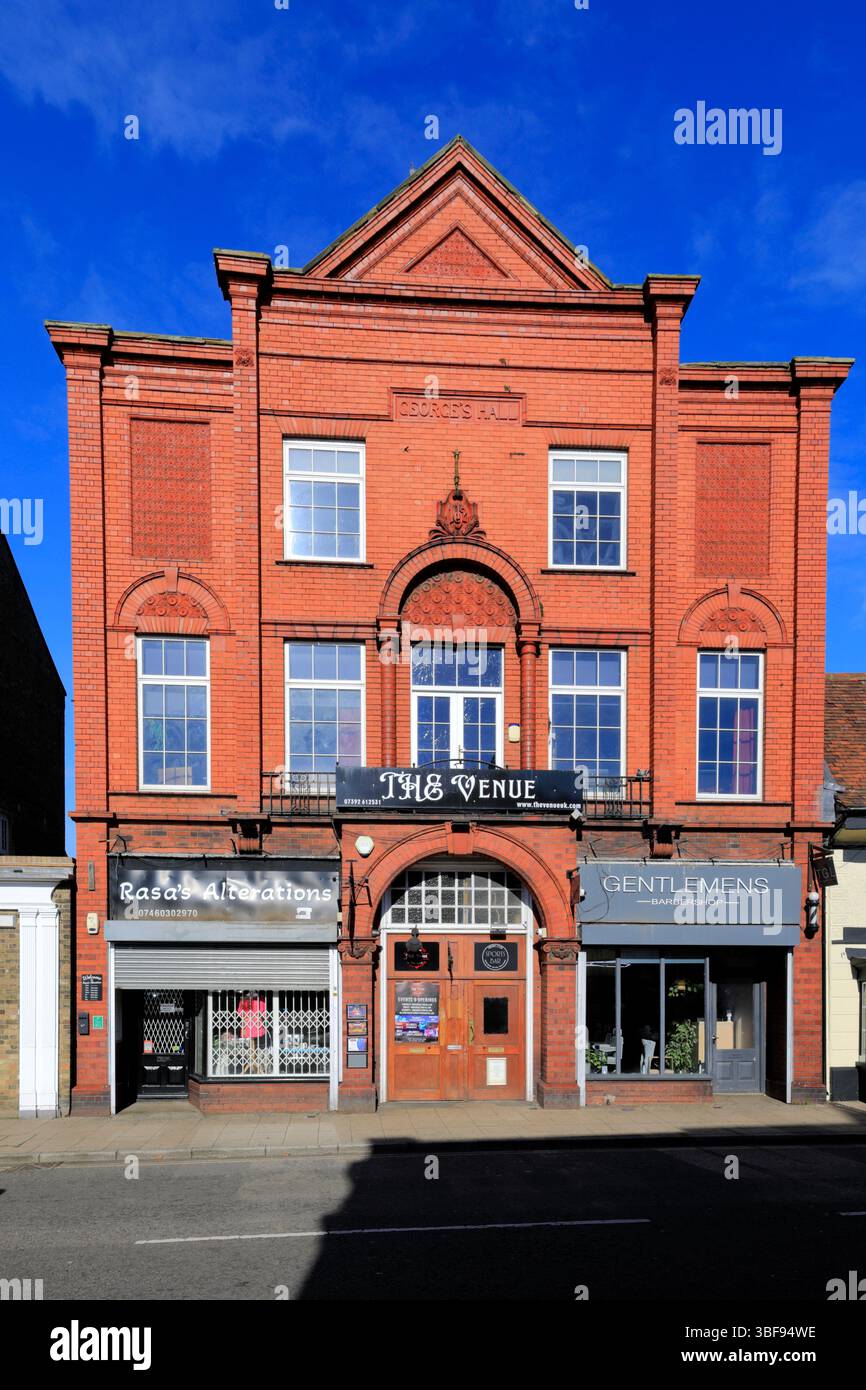 High street view biggleswade hi-res stock photography and images - Alamy