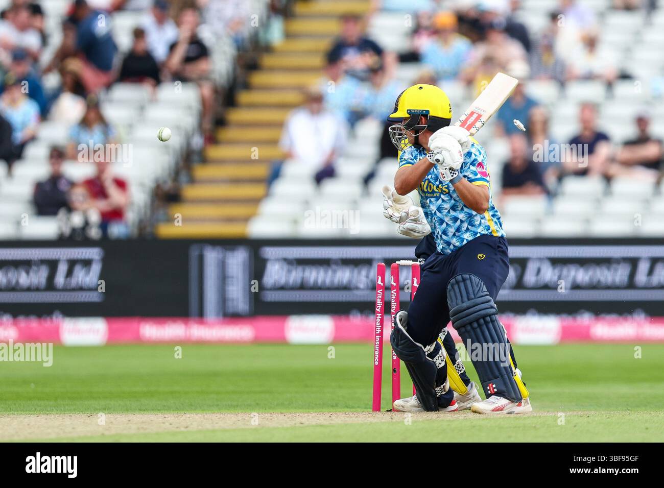 Birmingham, UK. 31st May, 2025. #11, Kai Smith of Warwickshire is ...
