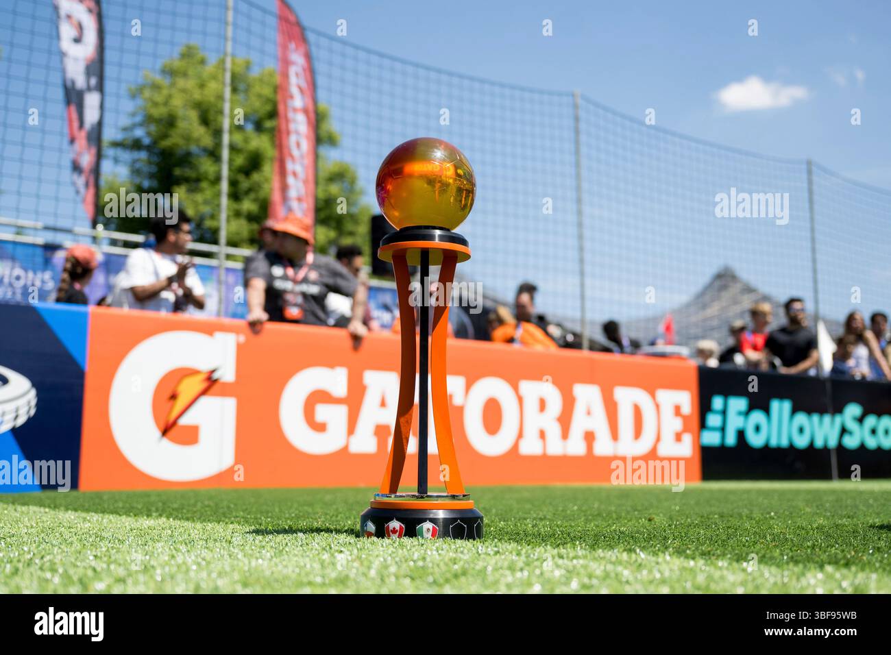 IMAGE DISTRIBUTED FOR GATORADE - The trophy is laid out on the pitch ...