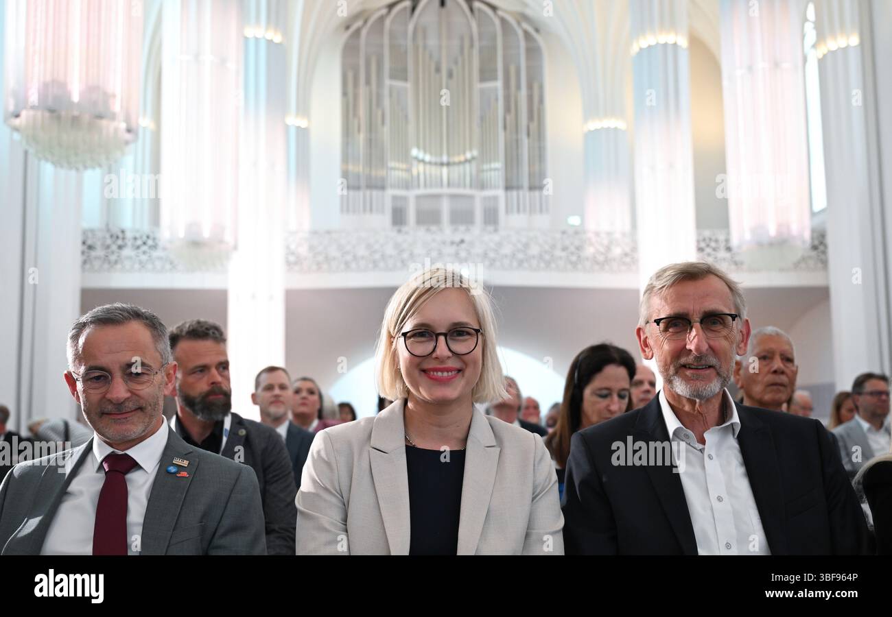 31 May 2025, Saxony, Leipzig: Alfons Hölzl (l-r), President of the ...