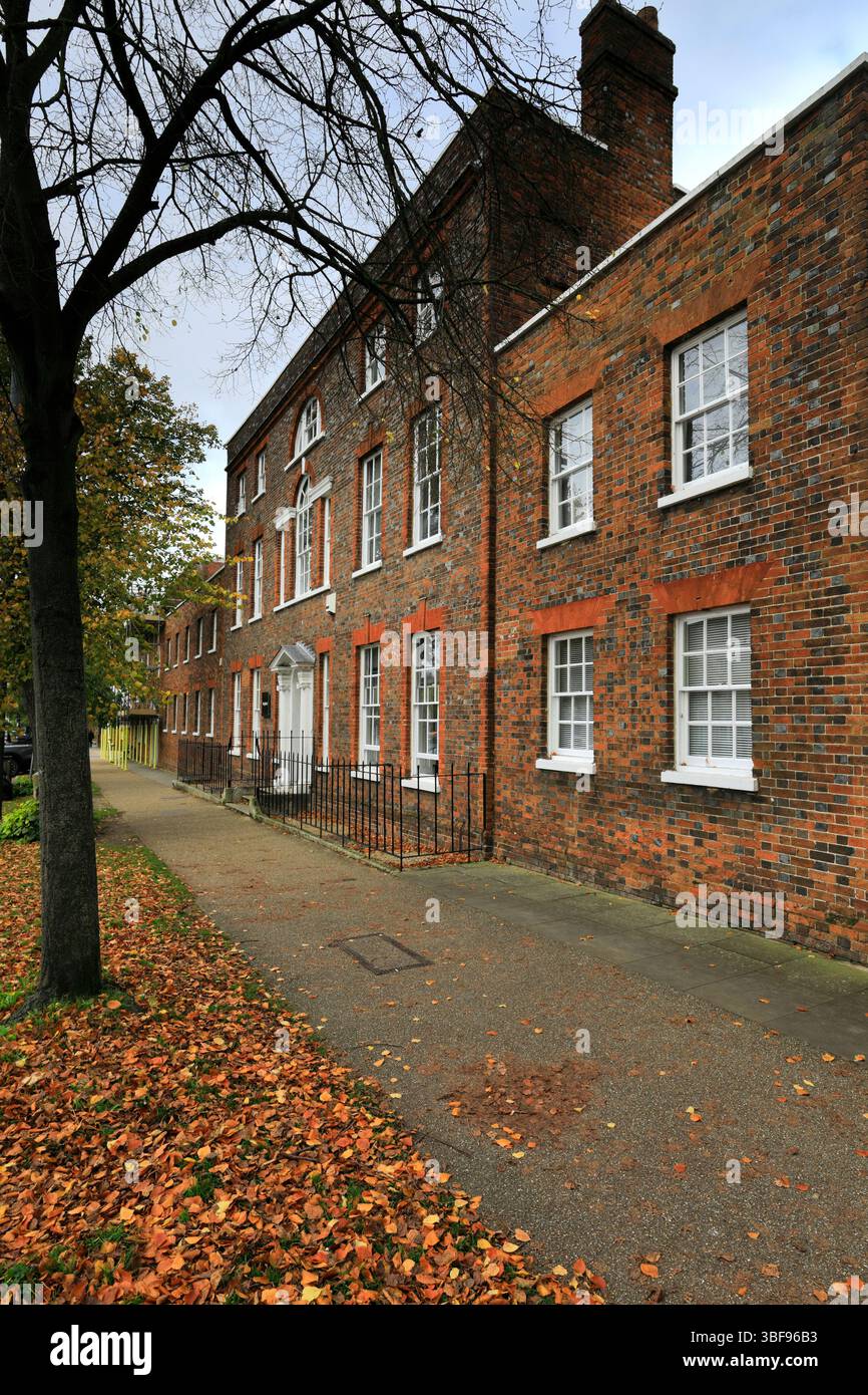 The town centre square, High street Baldock town, Hertfordshire County ...