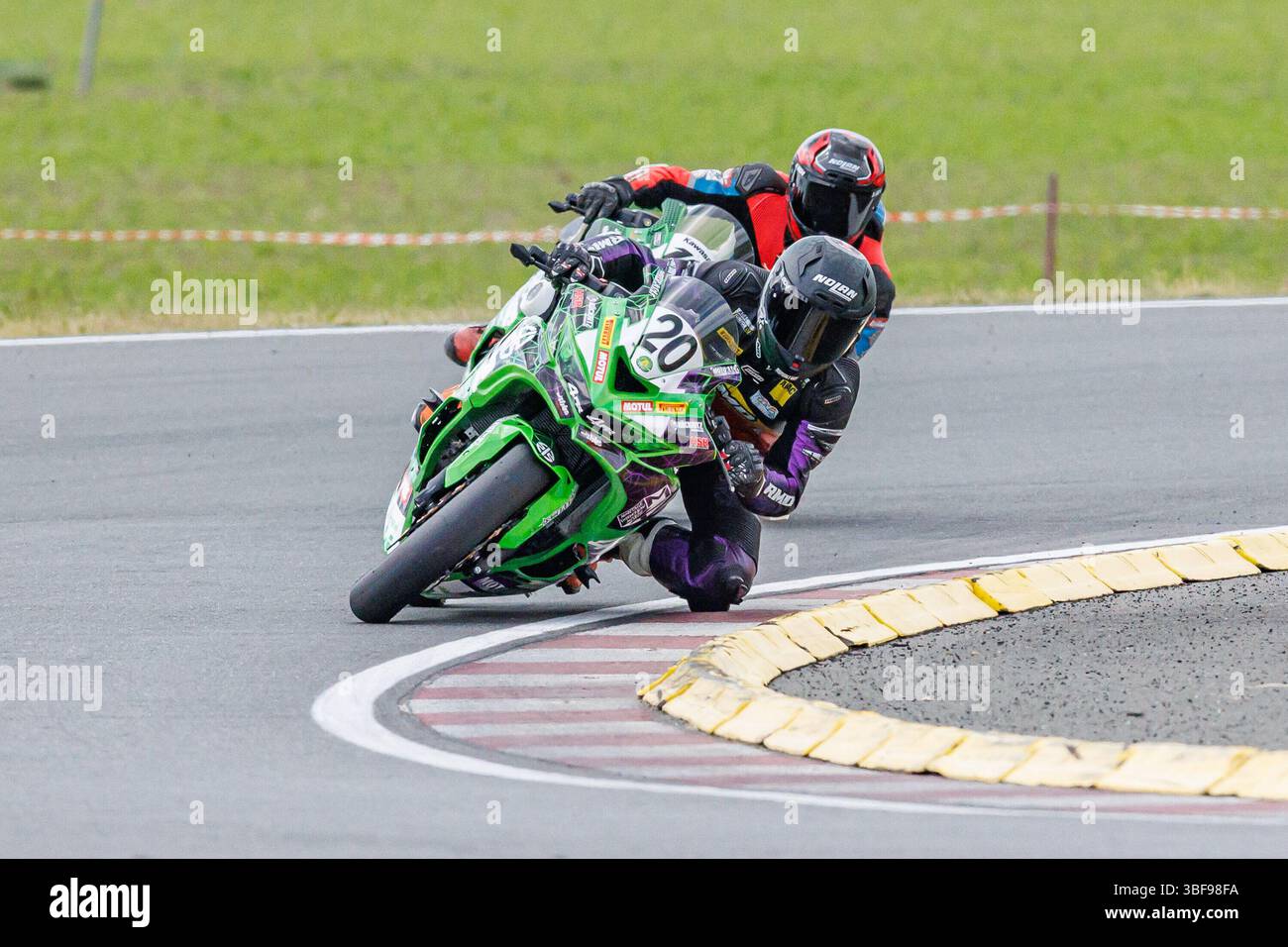 Schleiz, Deutschland. 31st May, 2025. Luna Köckritz vor Martin Riedl ...