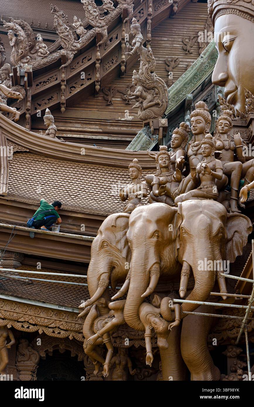 Workman working on The Sanctuary of Truth, Pattaya, Thailand ...