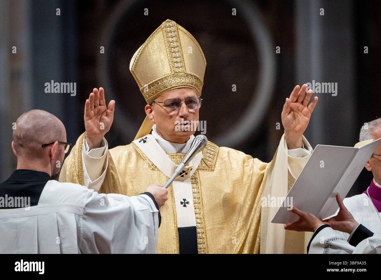 Vatican, Vatican. 31st May, 2025. Pope Leo XIV delivers his blessing during the Holy Mass on the ...