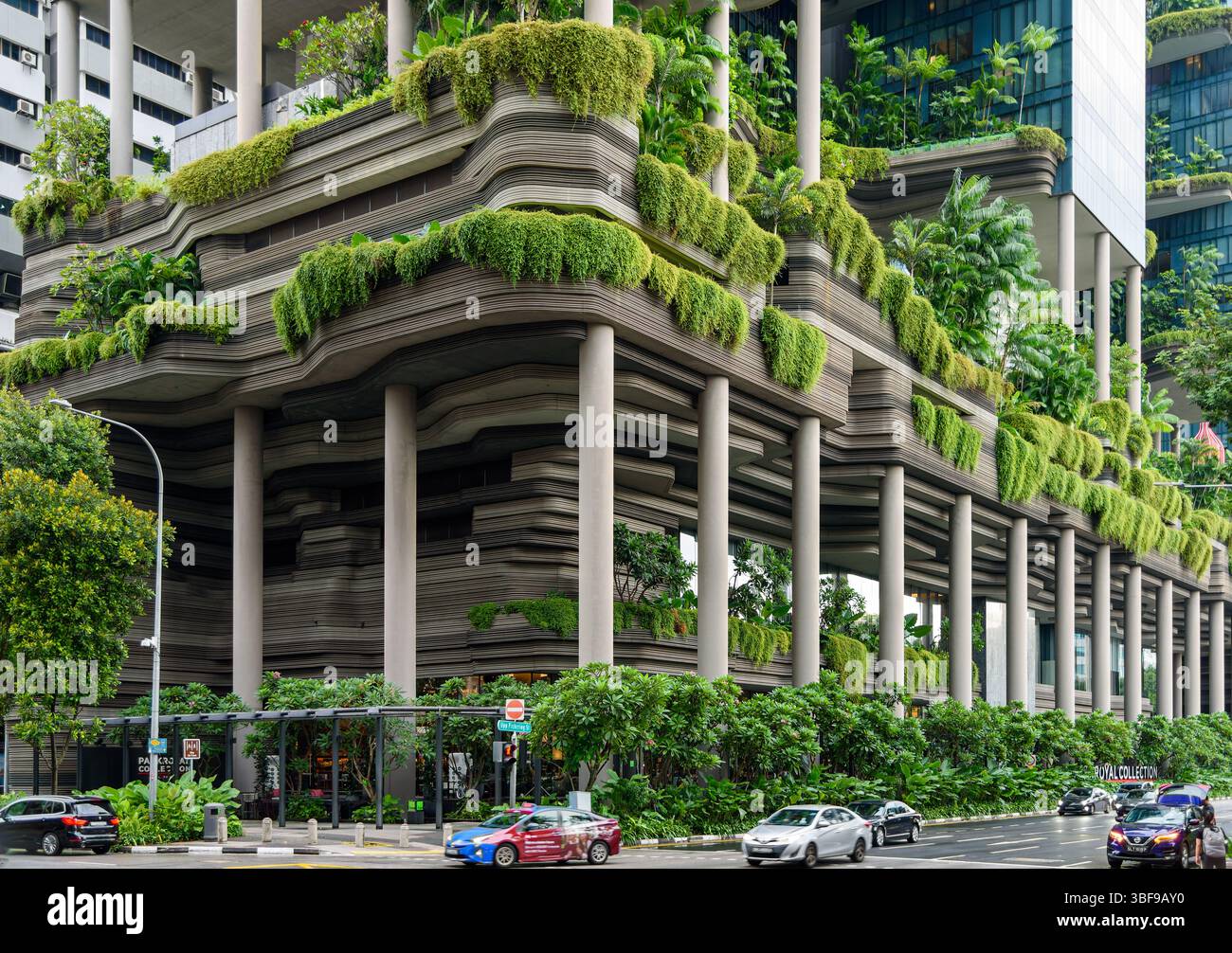 Singapore park royal hotel architecture hi-res stock photography and ...