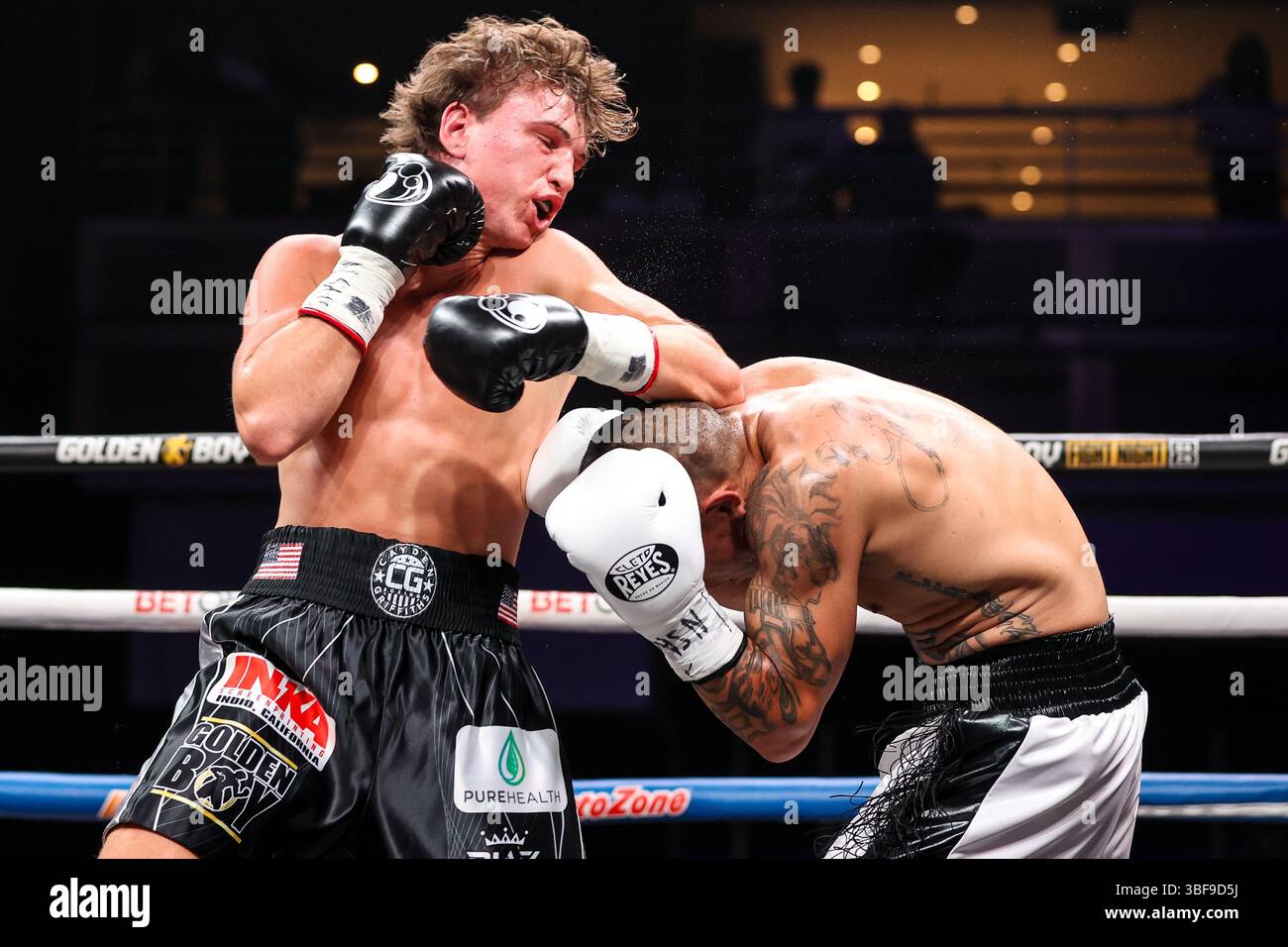May 30, 2025: (L-R) Super Welterweight Cayden Griffiths punches Edgar ...