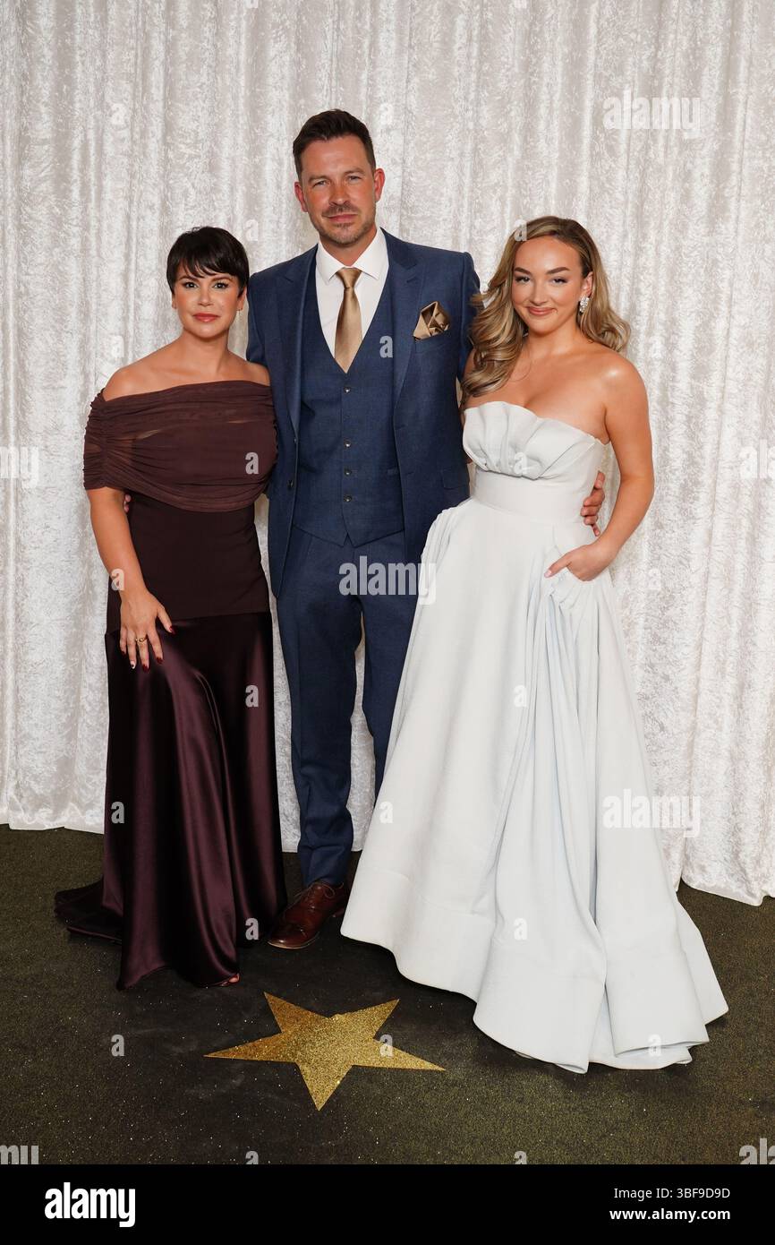 (left to right) Jessica Fox, Ashley Taylor Dawson and Isabelle Smith ...
