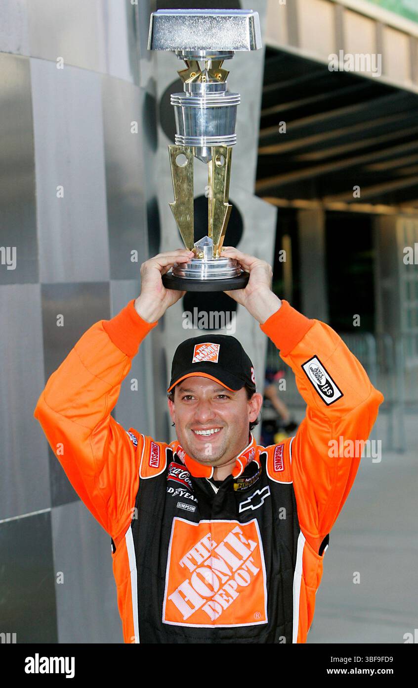 Indianapolis, In, USA. 28th July, 2007. Tony Stewart wins the Allstate ...