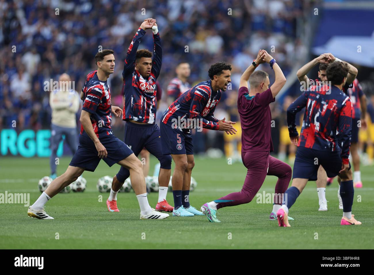 Paris Saint-Germain players warm-up before the Champions League final ...