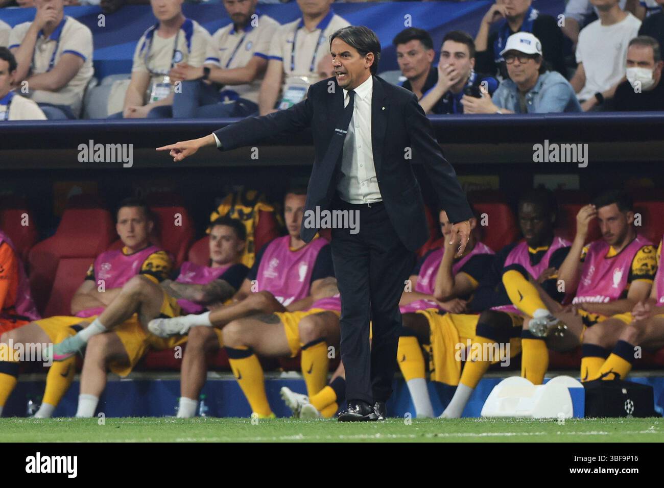 Inter Milan's head coach Simone Inzaghi reacts during the Champions ...