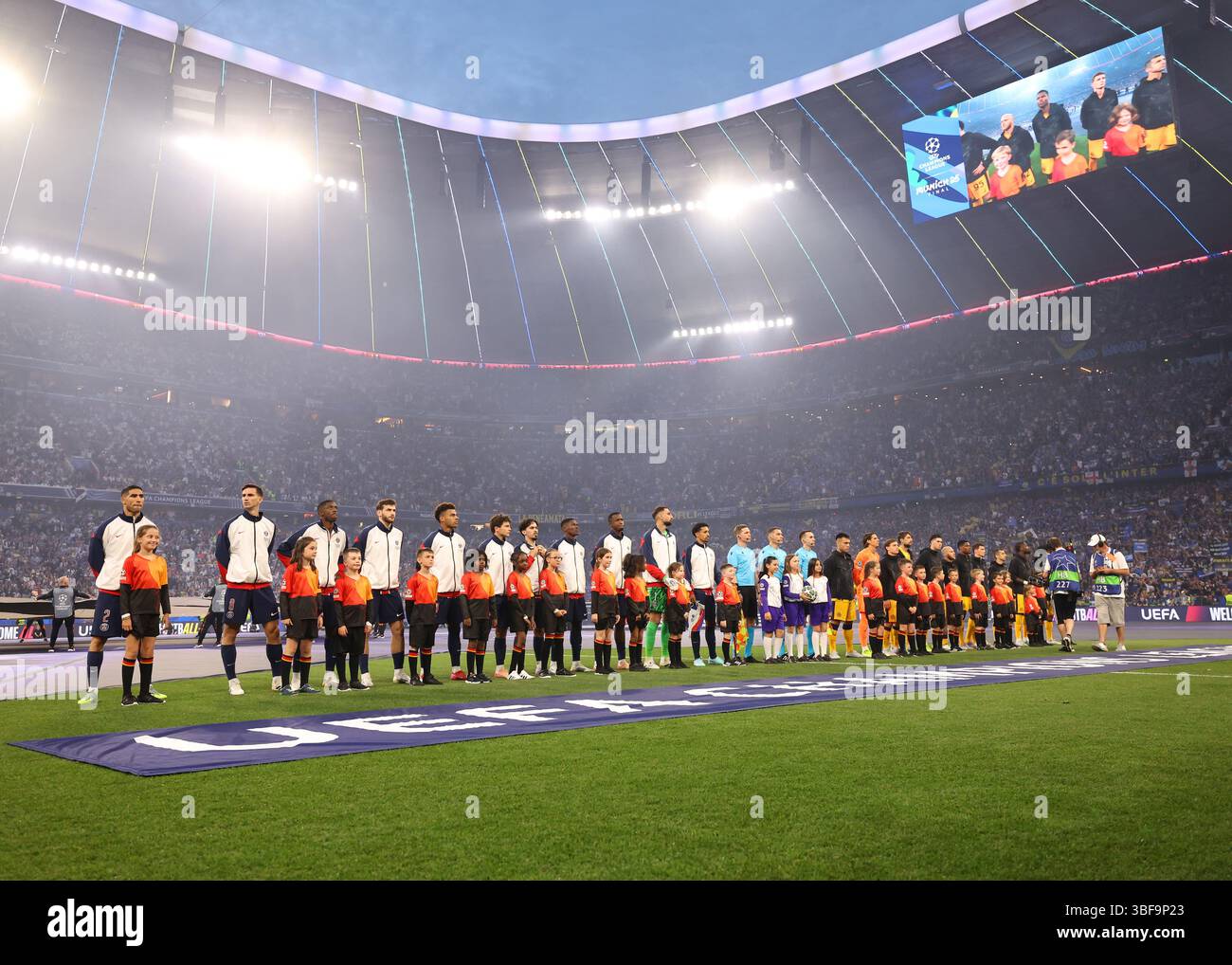 Psg champions league inter hi-res stock photography and images - Alamy