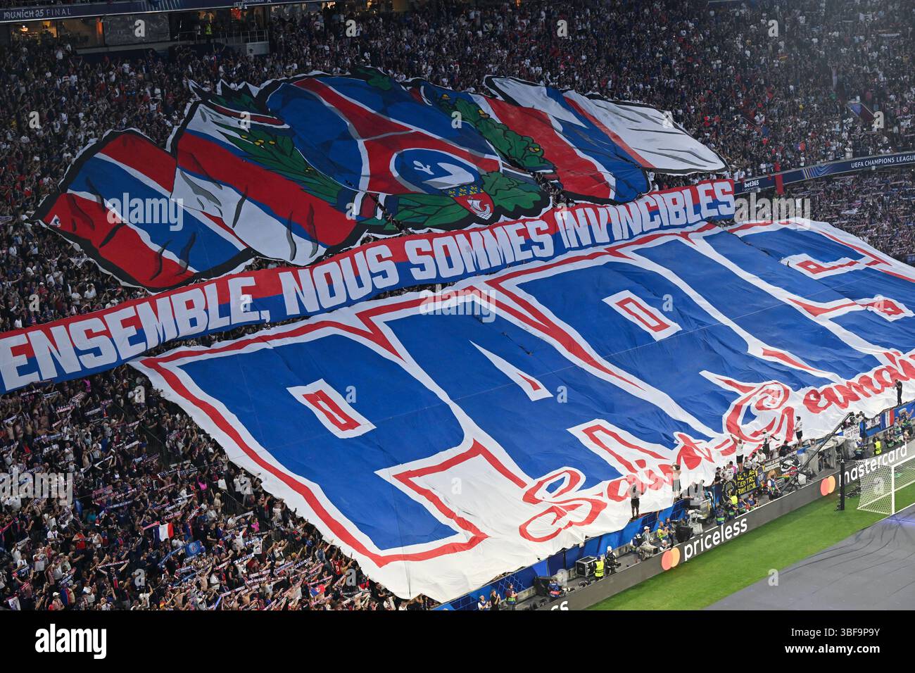 Munich, Germany. 31st May, 2025. Soccer: Champions League, Paris Saint ...