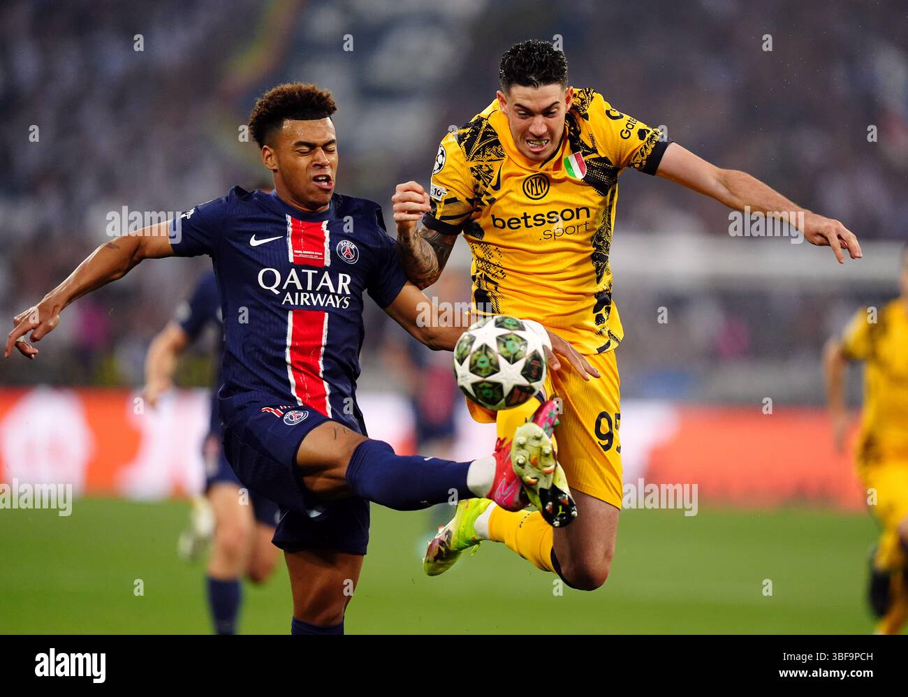 Paris Saint-Germain's Desire Doue and Inter Milan's Alessandro Bastoni ...