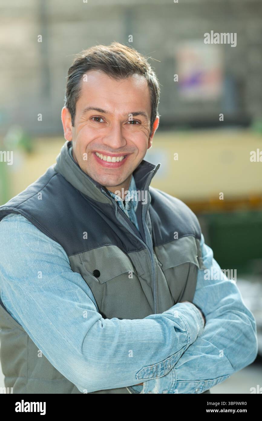 Laborer outside factory working hi-res stock photography and images - Alamy