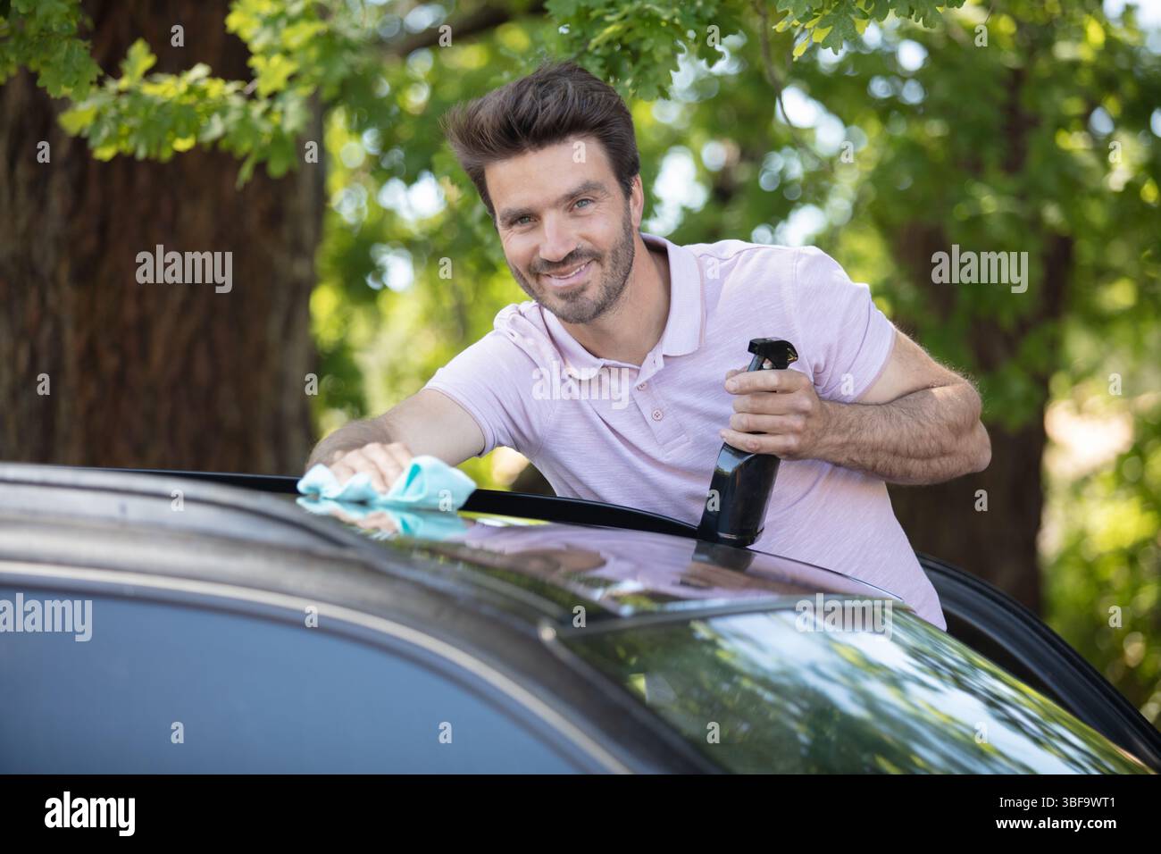 House of carwash hi-res stock photography and images - Alamy