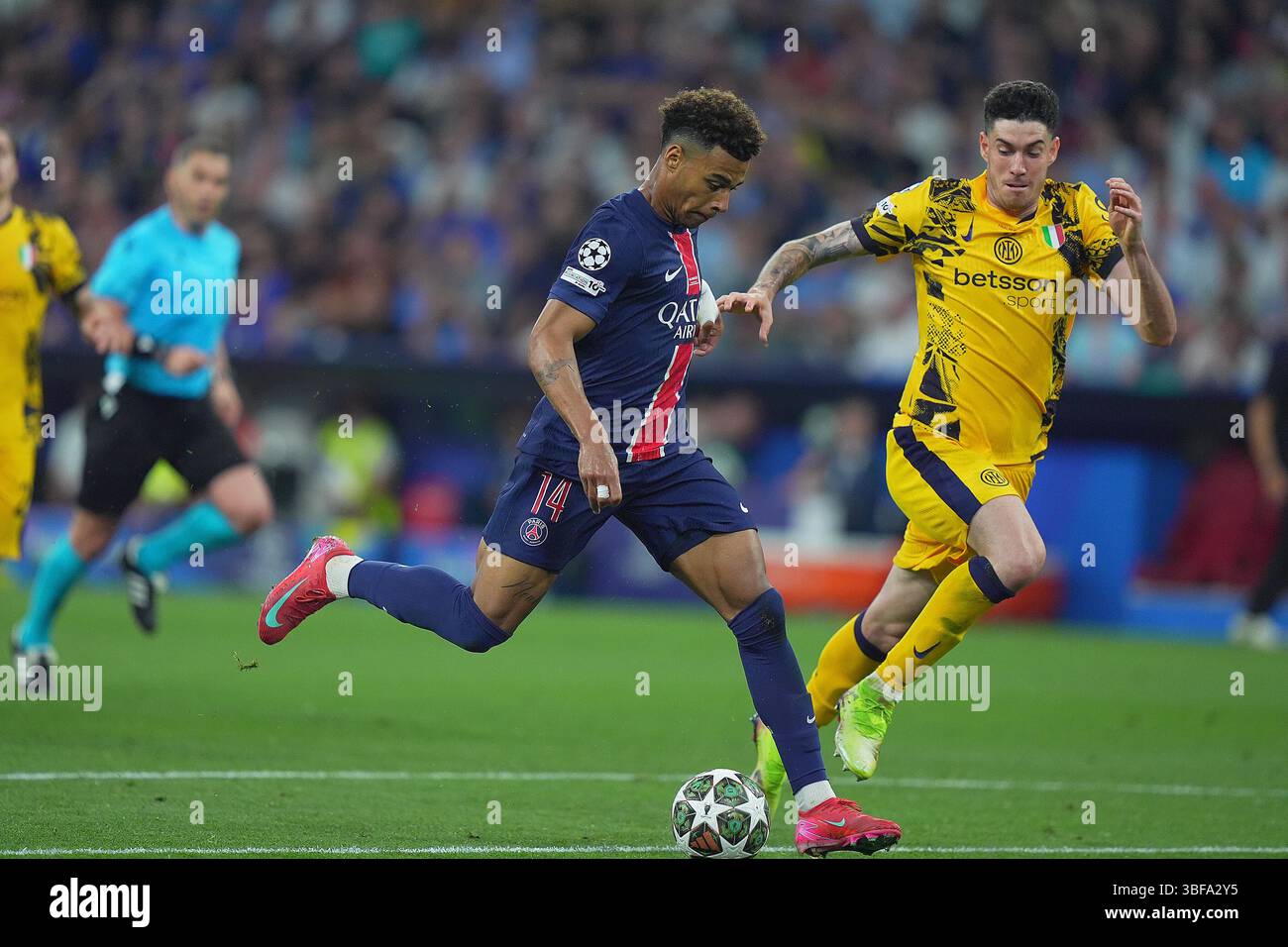 Munich, Germany. 31st May, 2025. PSG's Desire Doue.celebrates scores 0 ...