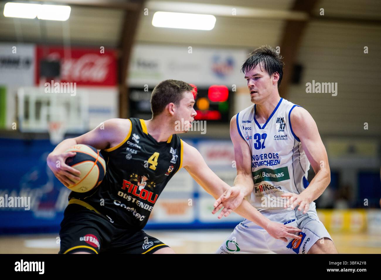 Mechelen, Belgium. 31st May, 2025. Oostende's Simon Buysse and Mechelen's Seppe Willems fight ...
