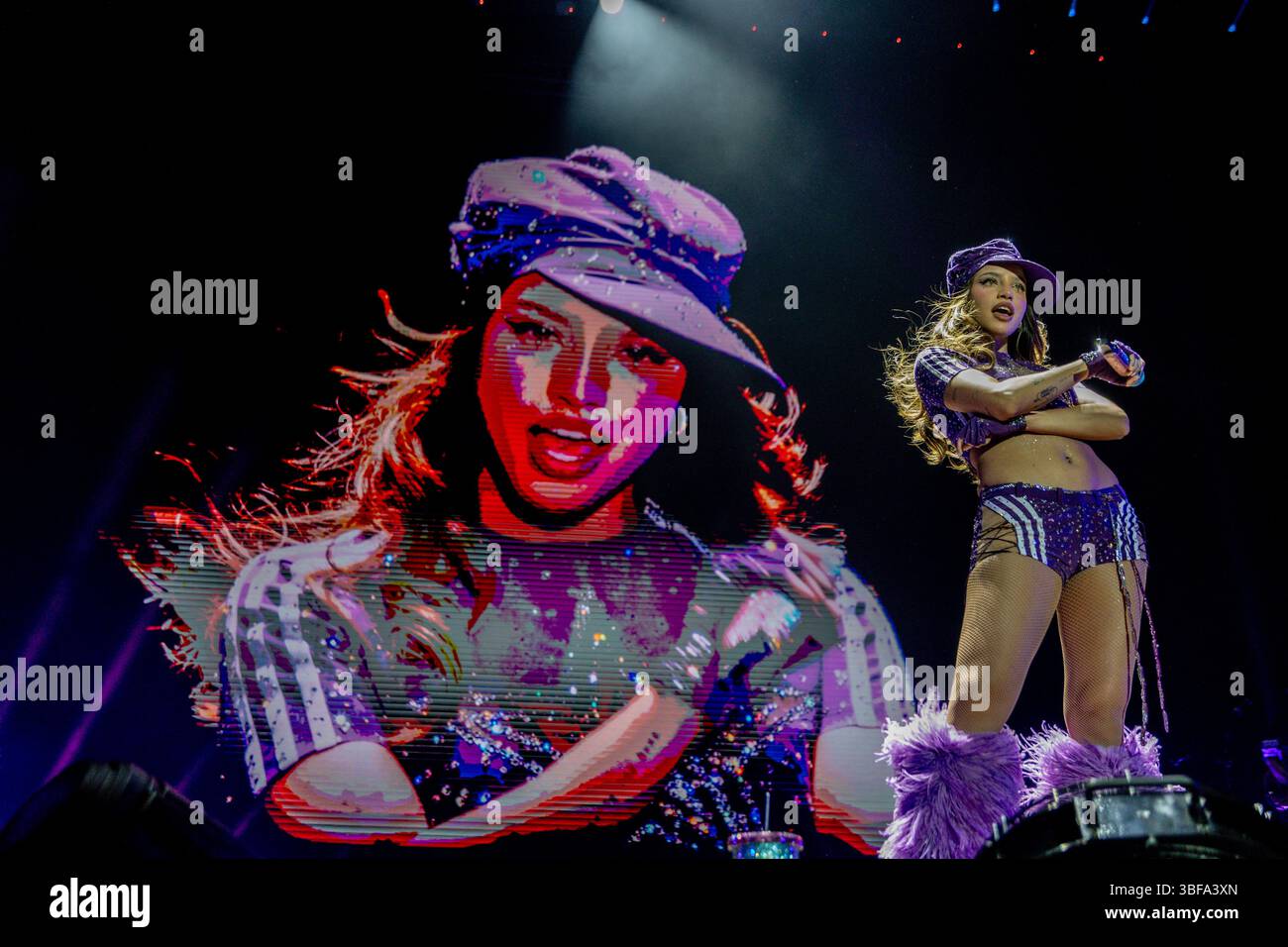 The Argentine singer Emilia Mernes, during her concert at the Movistar ...