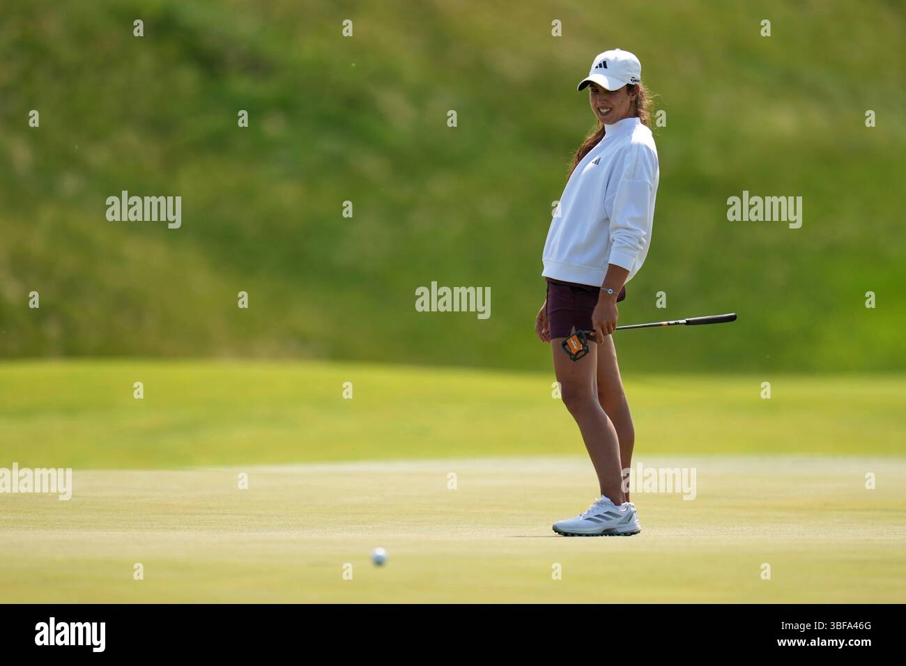 Julia Lopez Ramirez, of Spain, misses a birdie putt on the 17th hole ...