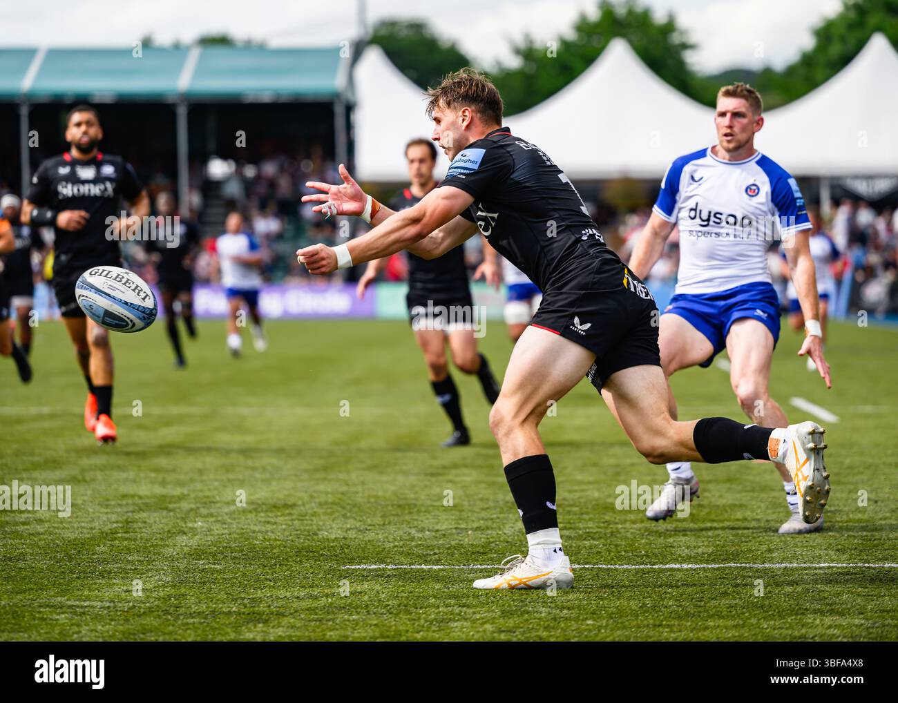 LONDON, UNITED KINGDOM - May 31: Tobias Elliott of Saracens in action ...