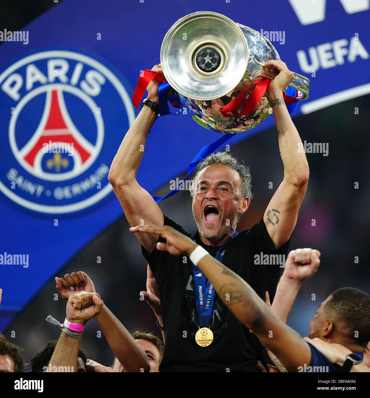 Paris Saint-Germain manager Luis Enrique with the trophy after winning ...