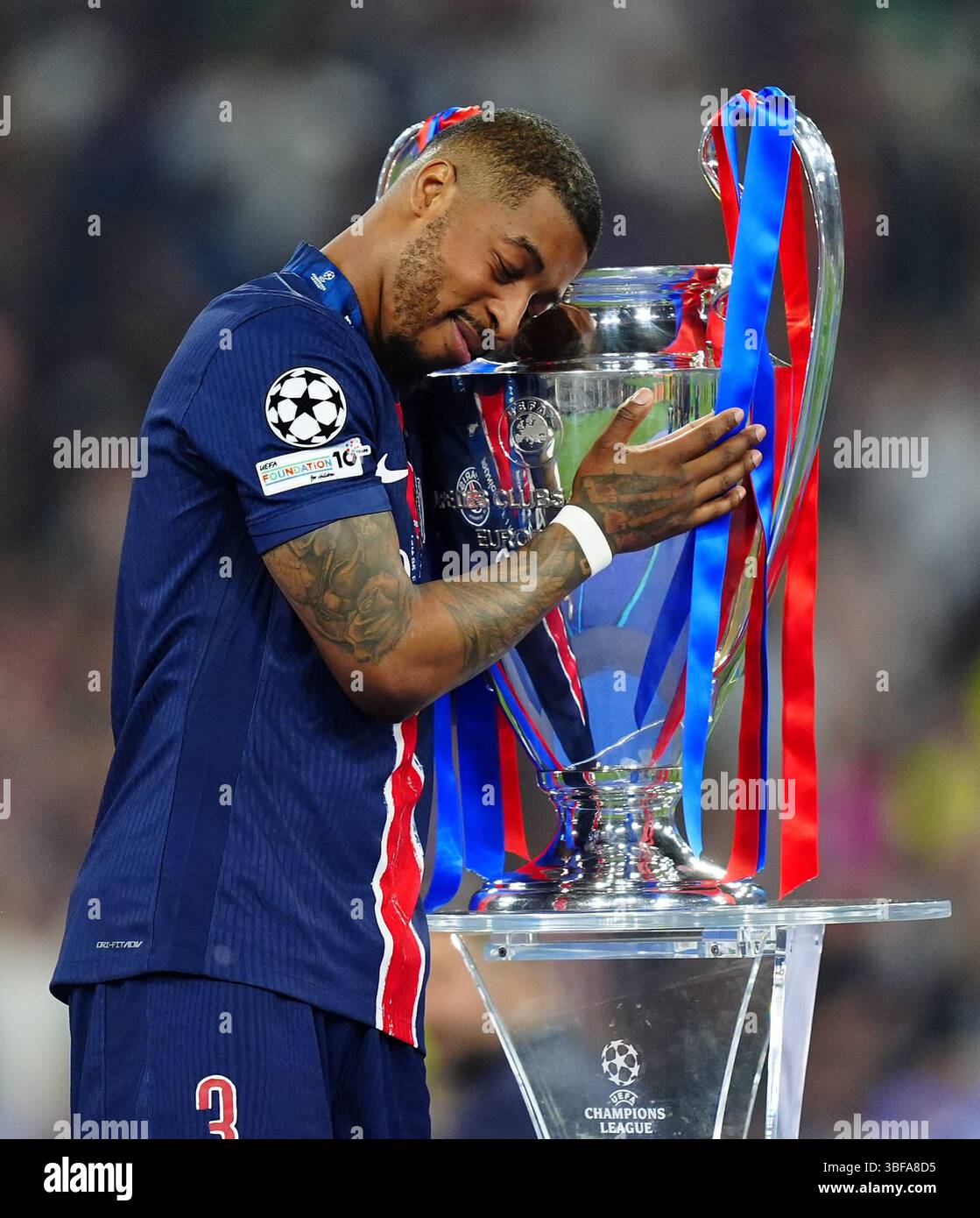 Presnel kimpembe trophy hi-res stock photography and images - Alamy